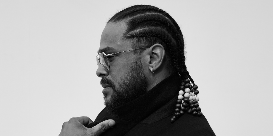 Maxwell's 'Simply Beautiful' Hits No. 1 on Billboard Adult R&B Airplay ...